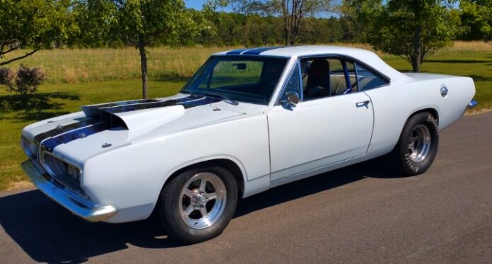 Screaming 10-Second 1967 Plymouth Barracuda 440 | Hot Cars