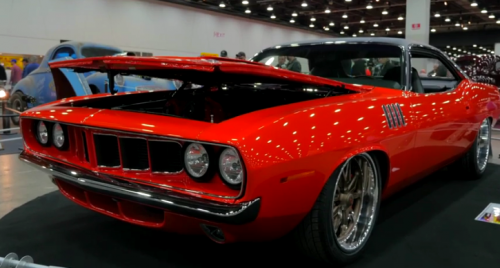 How Do You Like This Custom 1971 Plymouth Cuda? | Hot Cars