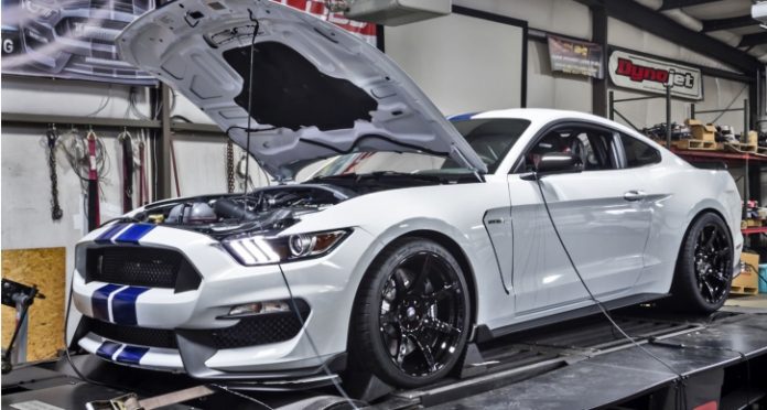Screaming 1300hp Mustng Shelby GT350 Dyno Pull | Hot Cars