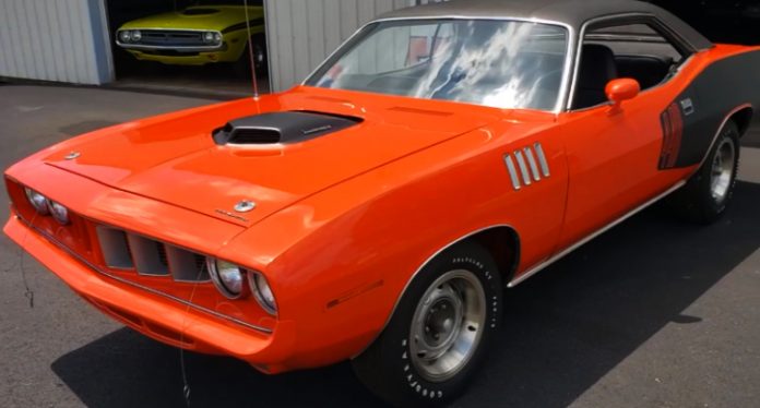 Factory 440 Six Barrel Tor Red 1971 Plymouth Cuda | Hot Cars