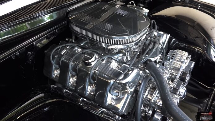 Outstanding Boss 9 Powered Ford Starliner Custom Build